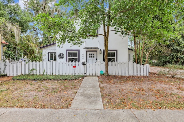 Stylish 2-bedroom House In Beaufort. Walk To Downtown. Fire Pit, Bikes, Grill - Port Royal, SC