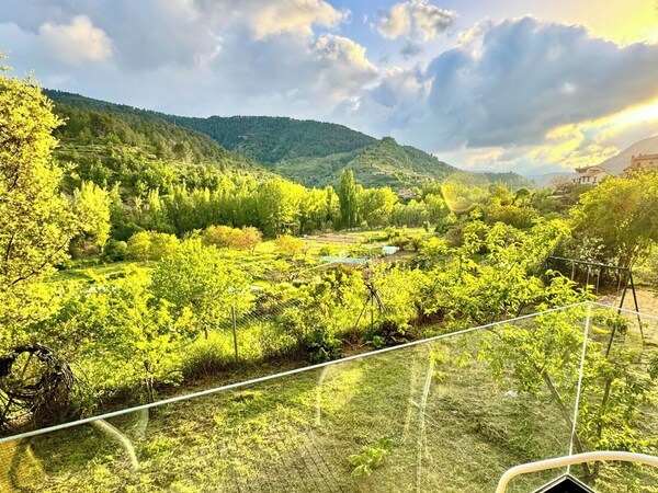 Apartamento 'Gnomo' Con Vistas A La Montaña, Wi-fi Y Aire Acondicionado - Montanejos