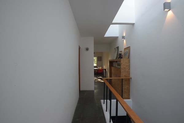 Casa 3 Niveles Cdmx, Muy Iluminada, 7prs, Ideal Grupos. - Morelos