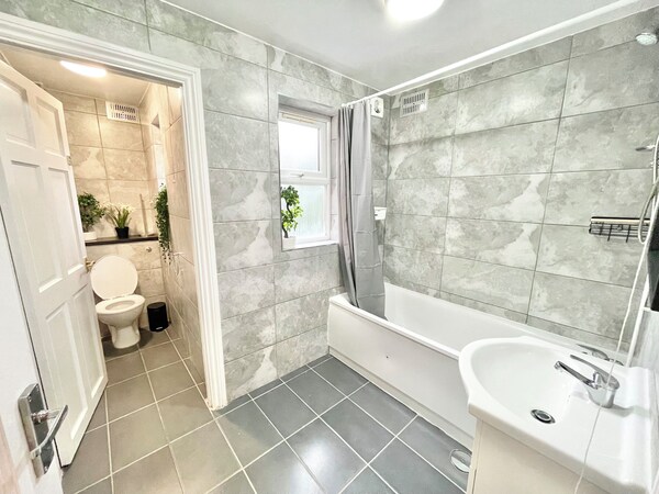 Luxury Garden House Near Wembley - Harrow