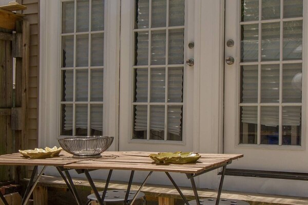 Le Chic Studio With W/d, Ac, Private Patio, And Fast Wifi In Superb Fishtown - Philadelphie, PA
