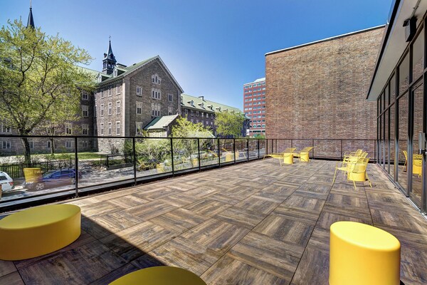 Dorchester Balcony Retreat - Montreal