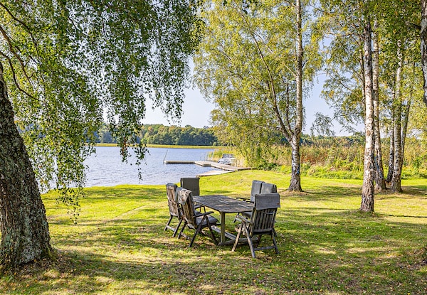 Dream Location With Lake View & Top Location Near - Bro