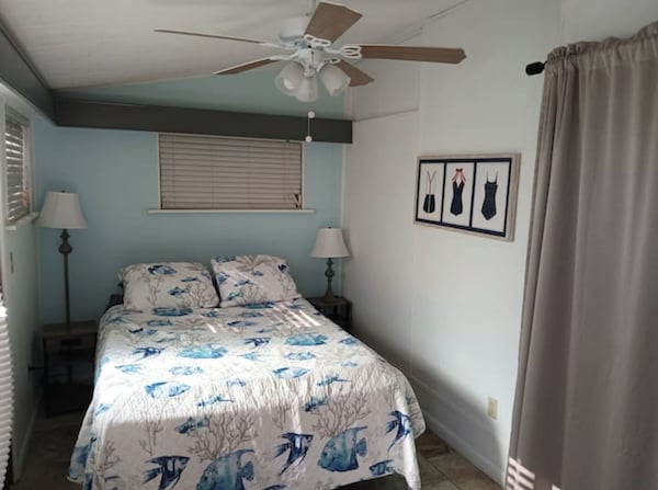 Tropical Island Getaway - Big Pine Key, FL