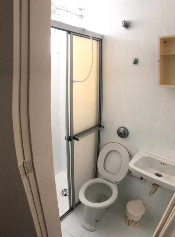 Confortavel Apartamento Na Quadra Do Mar Na  Praia Mansa De Caioba -3 Quartos. - Matinhos
