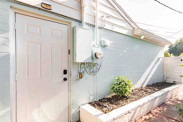 Downtown Walkable Wfh With Free Washer And Dryer Private Bed & Bath - Lake Jackson, Maitland