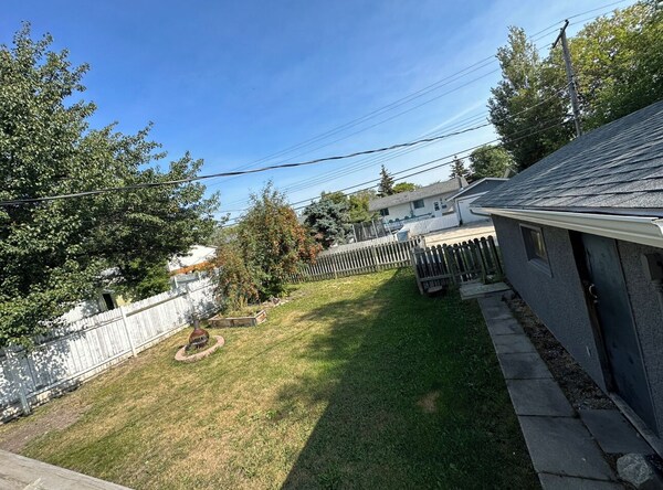 Cozy 3-bedroom House In Amazing The Pas With Wifi, Great For Working Crews - The Pas