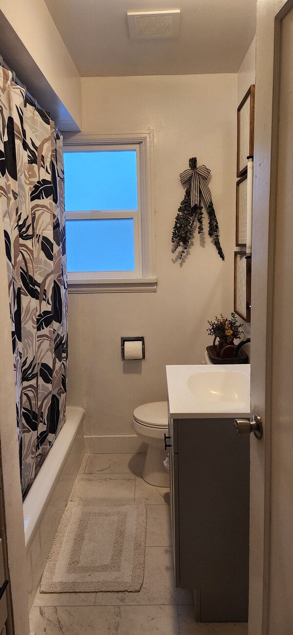 Oldcharm Spacious 2bdrmhouse In Perfect Location In Burley With Wifi,central Air - Idaho