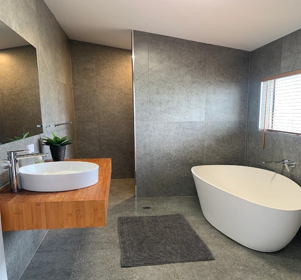 Modern 3 Bedroom House In Cowell - Cowell