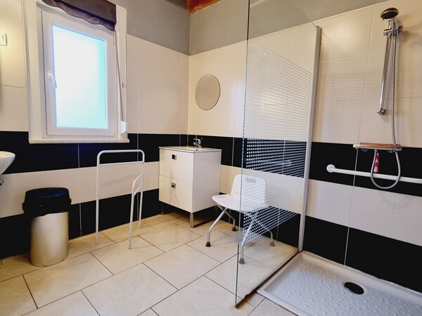 Gîte Paisible Avec Jardin, Wifi Et Animaux Acceptés - Hazebrouck
