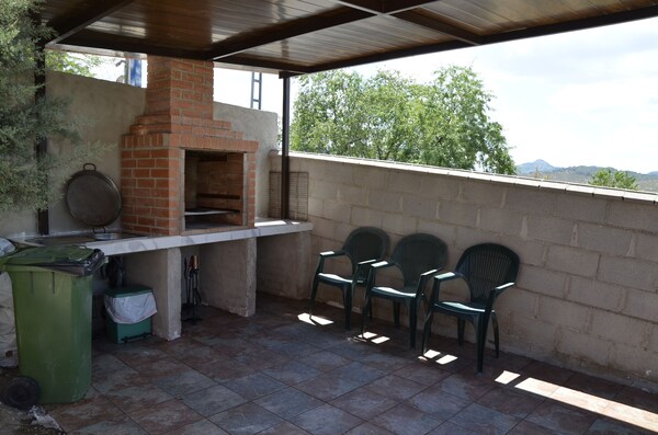 Avalon House (Complete) - Robledo de Chavela