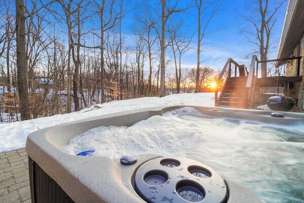 Windrush: Indoor Pool/hot Tub/sauna/arcade - コロンバス, IN