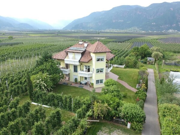 Apartment 4 At Martinshof In Eppan In The South Of South Tyrol - Bolzano, Italia