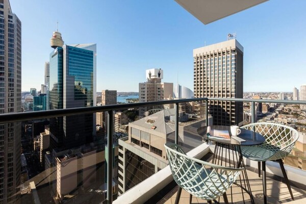 Stunning 3 Bedroom Apartment At Sydney Cbd\n - Surry Hills