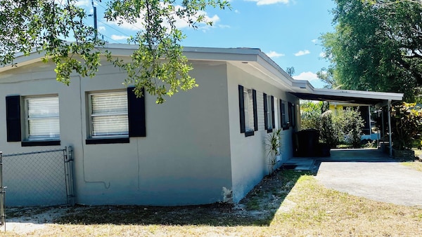 Home Away From...home!! - Fort Myers, FL