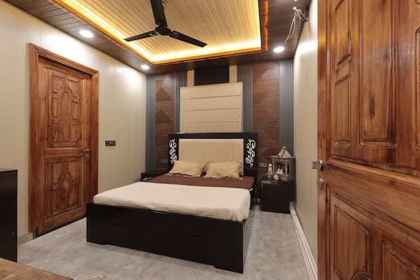 Ojas Farm Stay, 3bhk Farmhouse, Sector 150, Noida - Noida