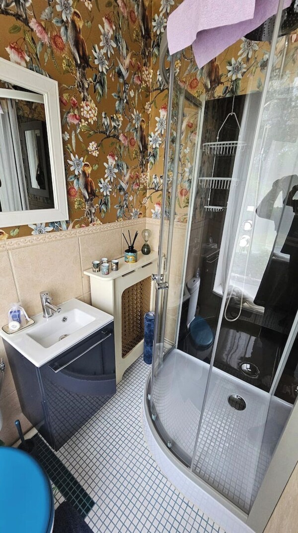 Quiet Countryside Guest House Retreat Surrounded By Panoramic Views - Normandie