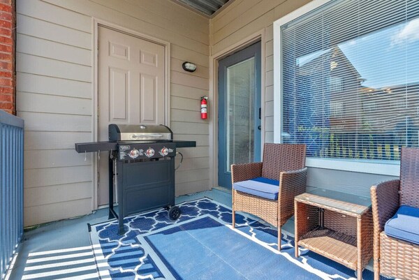 New Twin Bedroom (2 Twin Beds) Inside A 4 Br Condo/new Au Oasis 2 Mins To Downtown & Stadium - 오번