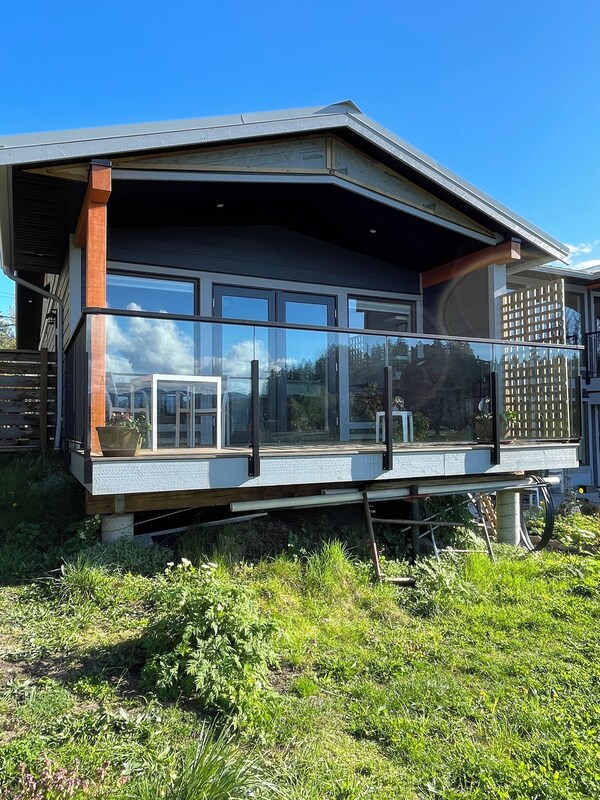 Endless Views At Inlet Retreat! Relax In A Centrally Located Beautiful Studio! - Sechelt