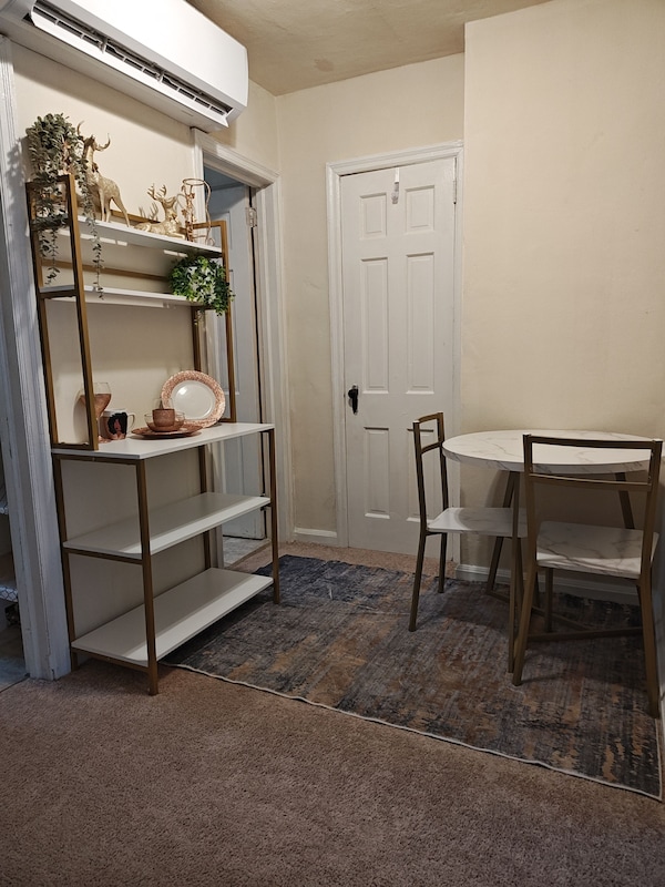 Charming 2-bedroom Apartment With Wifi, Ac In Portsmouth. Close To Rivers Casino - Portsmouth, VA