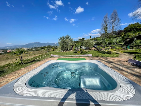 Spoleto Poolside - Apt Sleeps 4 On Beautiful Campus -  1 Km Max Spoleto Central - San Giacomo