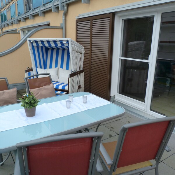 Charmante Ferienwohnung Mit Terrasse, 300 M Zum Strand - Putgarten