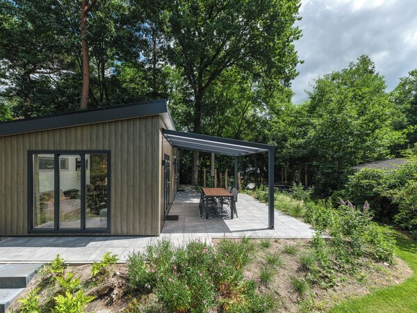 Genießen Sie Ein Luxuriöses Ferienhaus Für 4 Personen In Der Waldreichen Natur Der Veluwe, Ausgestattet Mit Modernen Annehmlichkeiten, Klimaanlage, Einer Stilvollen Pergola Und Einer Gemütlichen Sitzecke Mit Außenkamin Für Ultimativen Komfort Und Atm - Apeldoorn