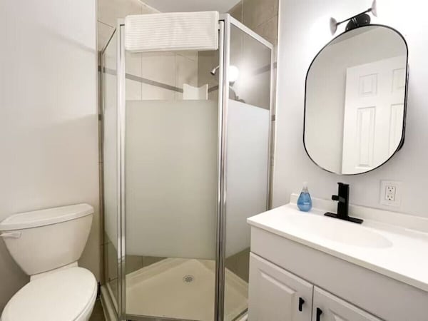 Boutique Hotel - Suite #1 - Thunder Bay