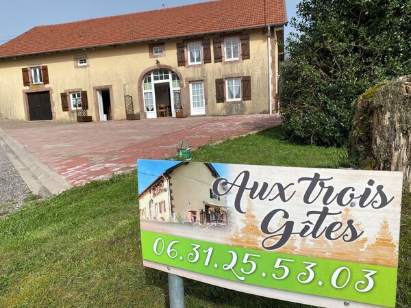Gîte (1)  Dans Une Ancienne Ferme En Pleine Nature - Lorraine