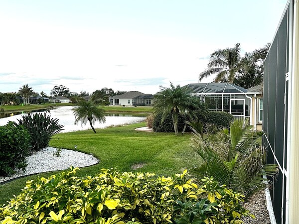 Charming Lakeview Home, Heated Saltwater Pool, Wifi, Ac, All Brand New Furniture - 威尼斯