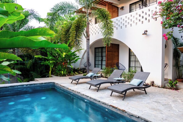 King Bed, A/c, Fast Wifi, Saltwater Pool, 12 Minute Walk To Beach - "Gaia - Riviera Nayarit