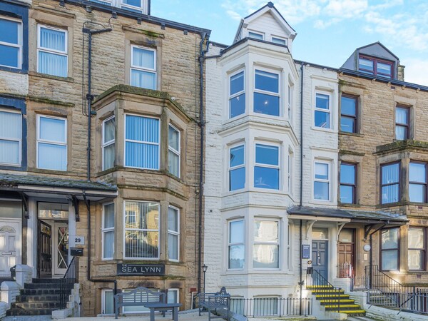 1 Bedroom Accommodation In Morecambe - Morecambe