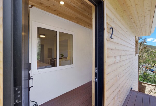 Modern Beach Retreat  Steps To Laguna Beachs Main Beach & Village Charm! - Aliso Viejo, CA
