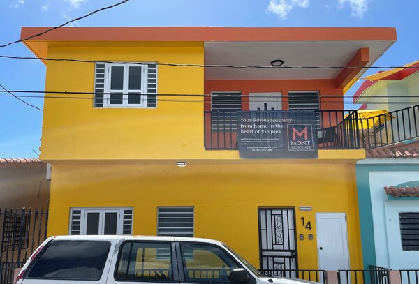 Fabulous 3-bedroom Apartment In The Heart Of Vieques Just Steps From The Ferry. - Vieques