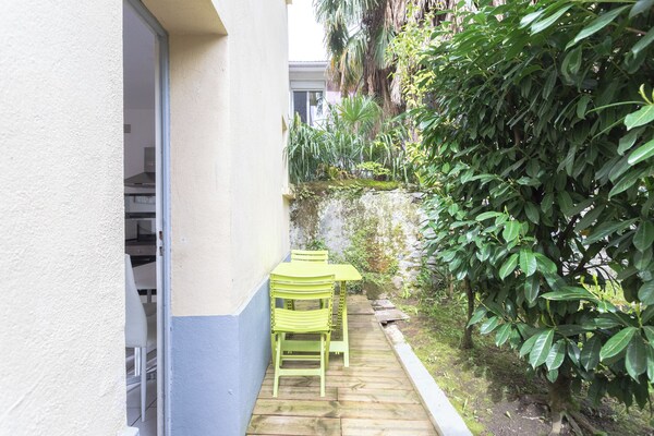 Apartment With Garden And Terrace In Lourdes, Sleeps 2, Quiet And Well-equipped - Lourdes