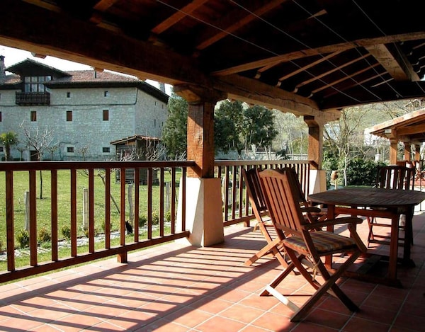 Casa Rural 'Sagastietxea' Con Vistas A La Montaña, Terraza Privada Y Jardín Privado - Pyrénées