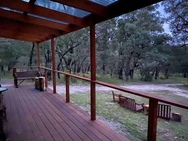 Off Grid Tiny House Bush Escape - Bunyip