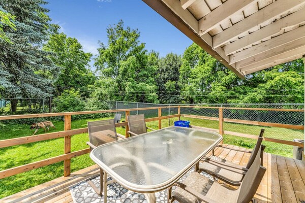 Cozy Home Short Walk To Falls | Nintendo | Firepit - Niagara Falls