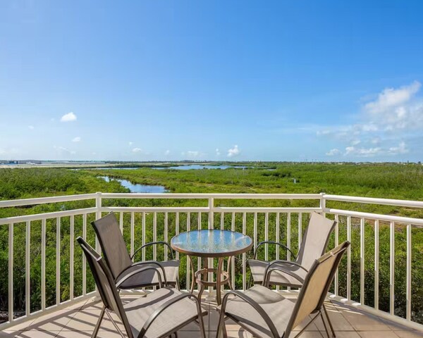 The Andros | Incredible Views W/ Shared Pool - Key West, FL