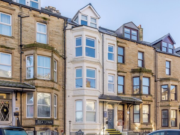 1 Bedroom Accommodation In Morecambe - Morecambe