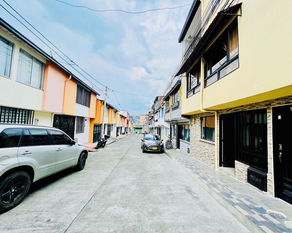 3-bedroom Apartment In Ruta Del Cóndor - Manizales