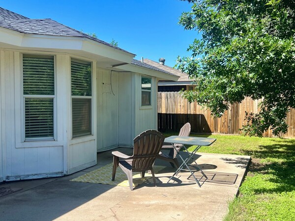 Charming 3-bedroom House With Wifi And Ac In Lovely Abilene - Impact, TX