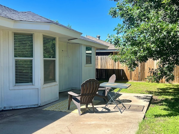 Charming 3-bedroom House With Wifi And Ac In Lovely Abilene - Impact, TX