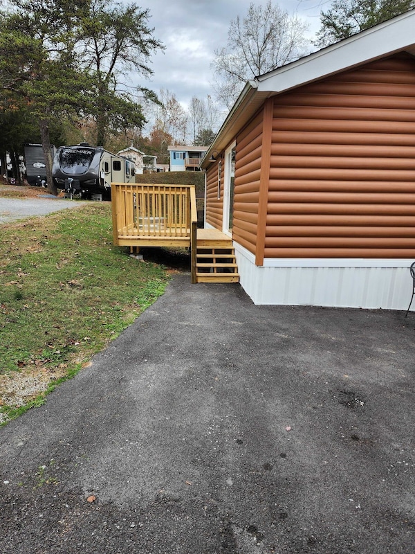 Relaxing Cottage In Pigeon Forge - Gatlinburg, TN