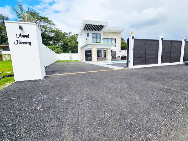 Charming 3-bedroom Villa With Wifi, A/c In Welcoming La Fortuna - La Fortuna