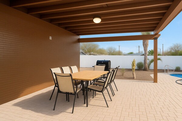 Casa Aaron, Large Pool, Game Room, Spacious Backyard With Palm Trees, 3 Bedrooms - Reynosa
