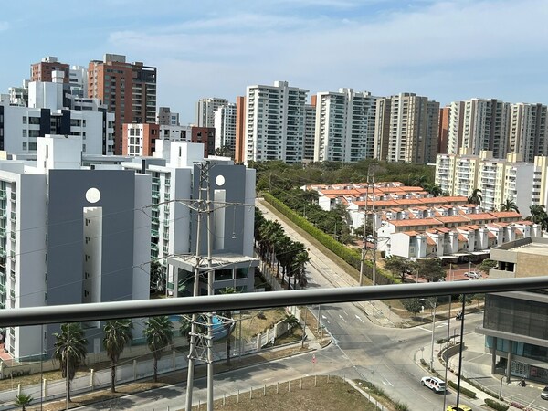 Luxury Spacious 3-bedroom Apartment With Wifi, Ac In Vibrant Barranquilla - Barranquilla