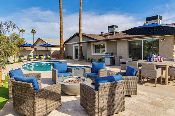 Your Own 5br/3ba Resort - Pool, Spa, Fire Pit, Grown Up Swings - Tempe, AZ