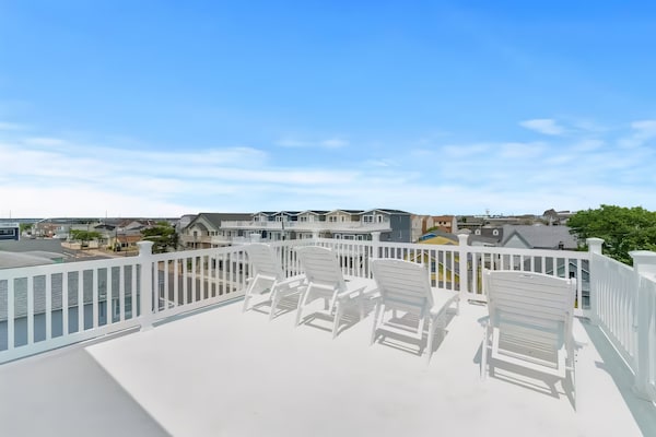 Brand New Spacious 5-bedroom House - Wi-fi, Ac, Near The Beach - Seaside Heights - Lavallette, NJ