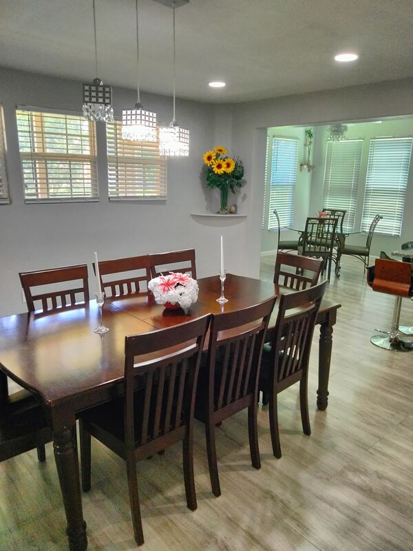 Spacious 4-bedroom Home With Wifi, Ac/heat, And Bbq- Grill In Charming Lilburn. - Snellville, GA